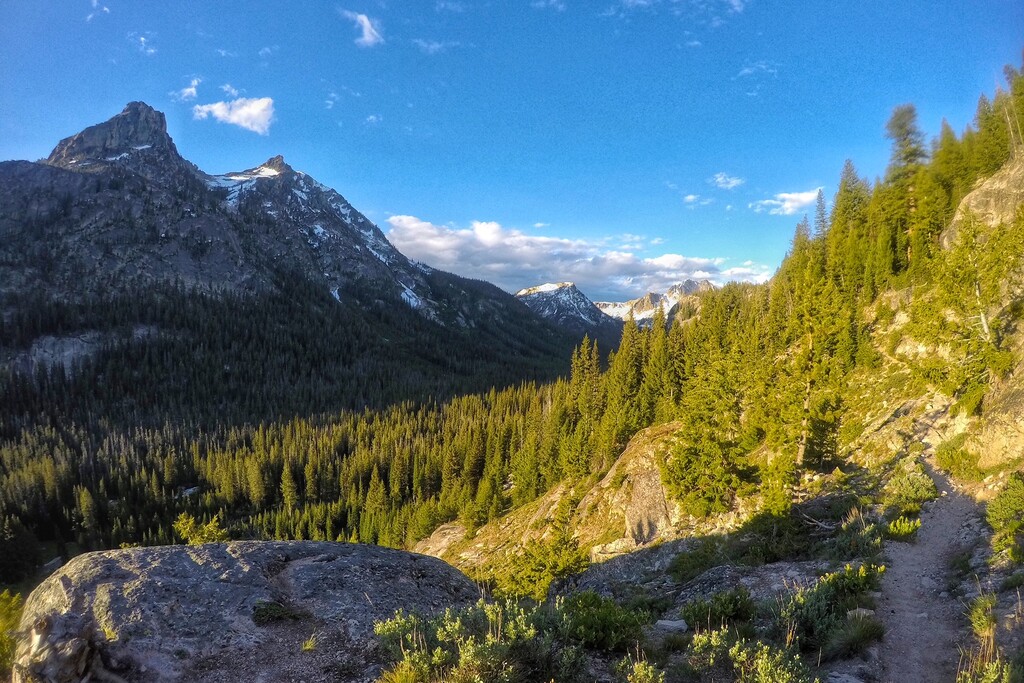 Sawtooths 3 Lakes Loop (ID) | Fastest Known Time